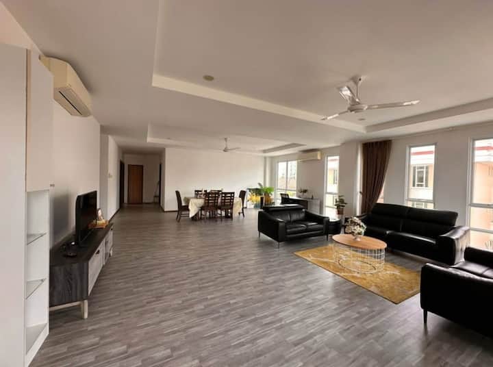 3 Bdr Flat In Menglait - Brunei