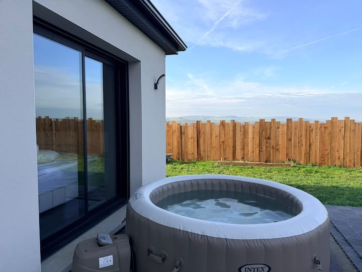 Black Villa, Piscine Et Jacuzzi - Sedan