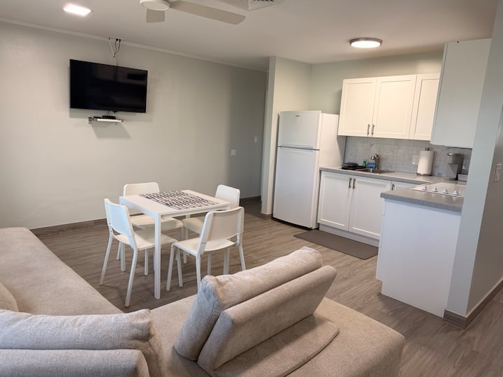 K1 - 1 Bed Room, King Bed - The Bahamas