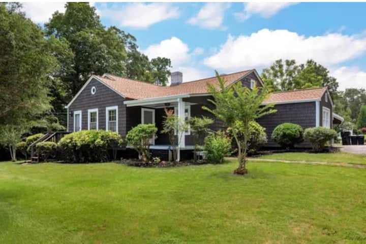 Great Little Home With A Few Extras For Fun! - Clarkesville, GA