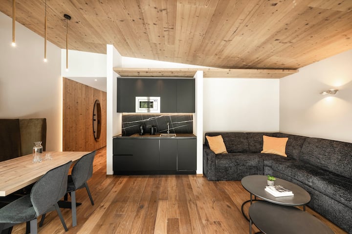 Stilvolle Wohnung Im Herzen Von Wolkenstein - Selva di Val Gardena