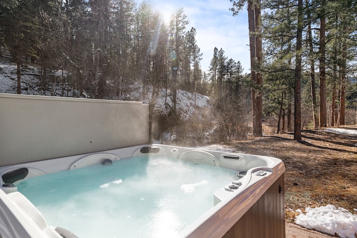 Grizzly Bear Creek Cabin - Mount Rushmore National Memorial