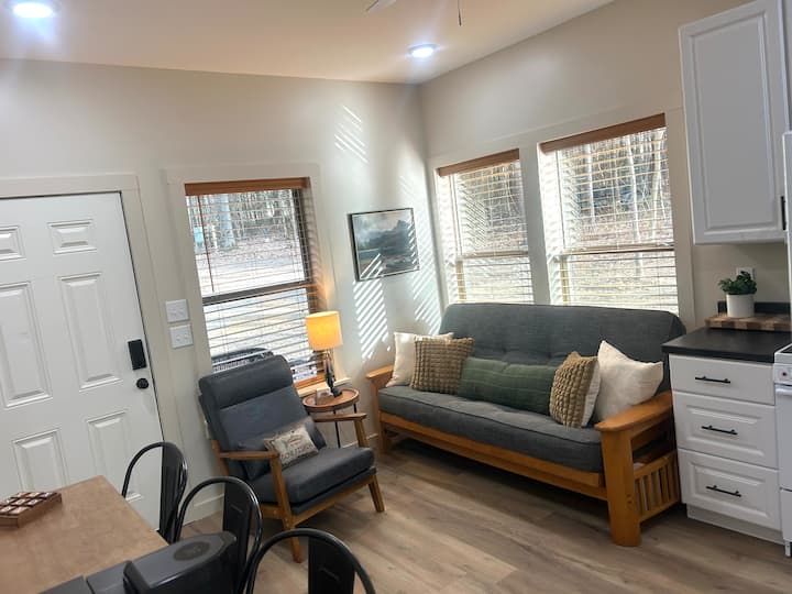 Tiny Hideaway•lake Retreat W/ Pavilion•near Ramps - Scottsboro, AL