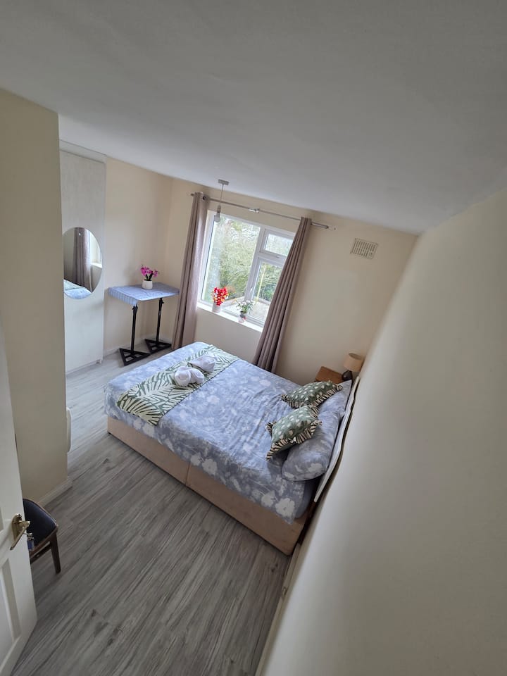 Town Centre - Double Room In Shared House - Ballinasloe