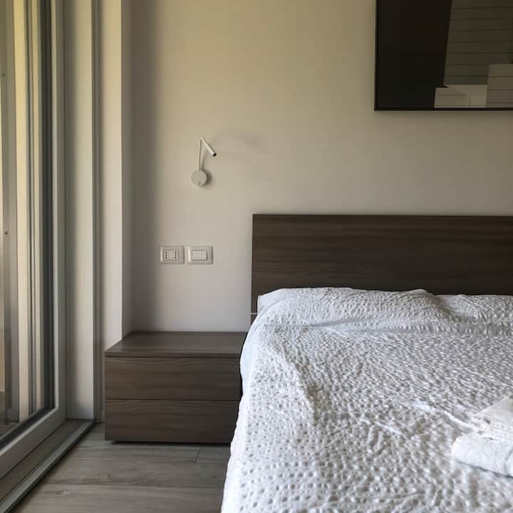 Couples Monthly Stay  Balcony & Private Parking - Trento
