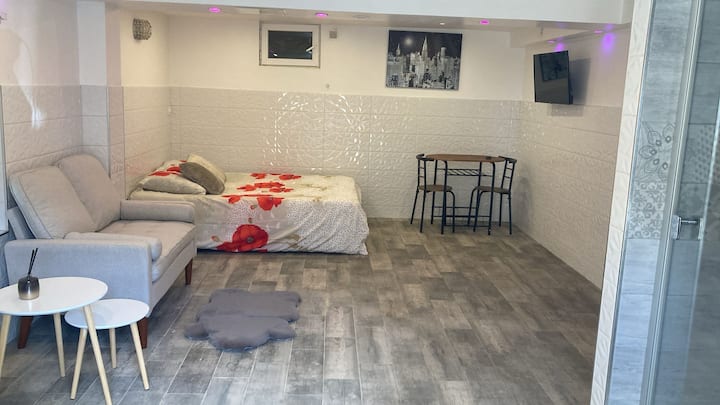 Studio Cosy Avec Parking à St‑germain‑lès‑corbeil - Saint-Fargeau-Ponthierry