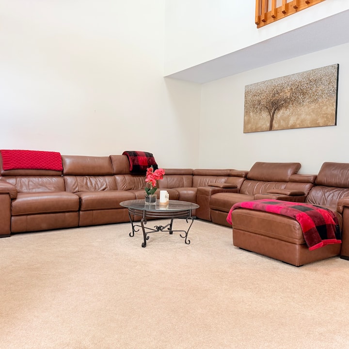 3 Br Condo With Fireplace, Pool, Spacious! - North Conway, NH