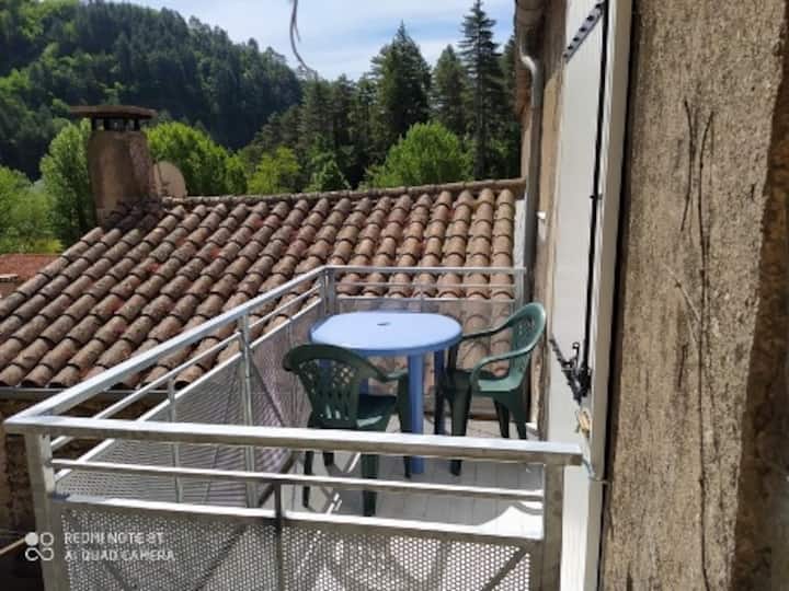 Appartement T 2 Avec Terrasse Dans Résidence - Avène