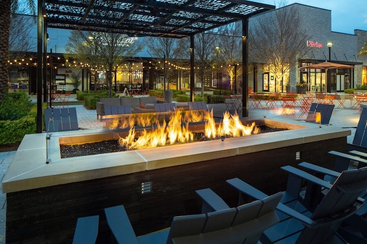 Gainesville 2 Double Studio W/pool, Gym - Gainesville, FL