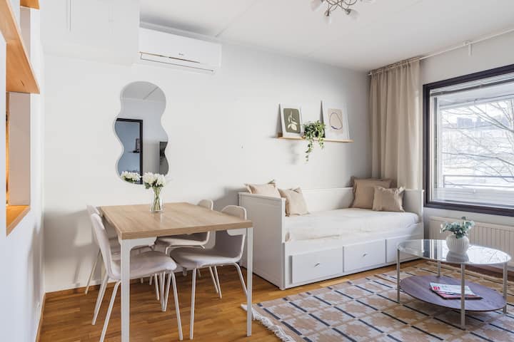 Bright 1br Apartment In Töölö |Free Parking • Tram - Helsinki