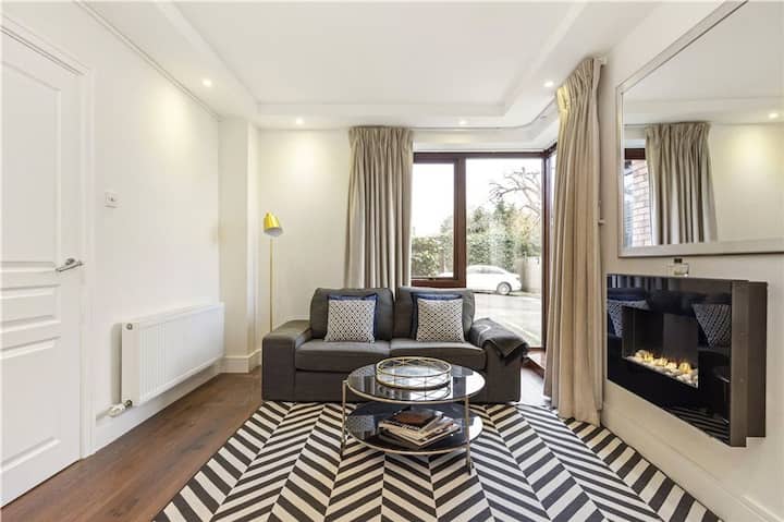 Stylish Apartment In Prime Dublin 4 Location - Dún Laoghaire