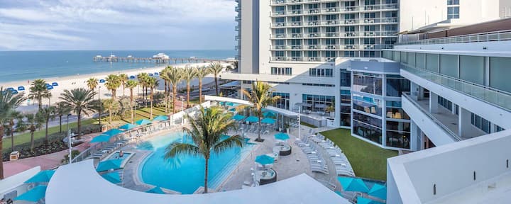 Gorgeous 4br Presidential In Clearwater - Clearwater, FL