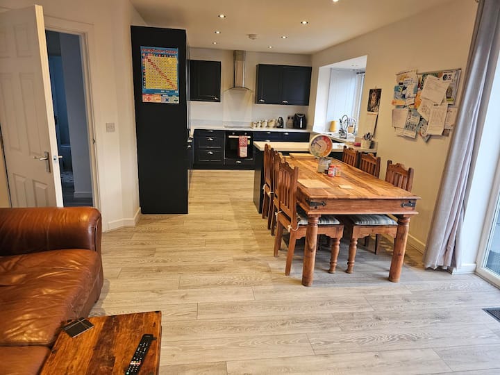 Exceptional, Modern 4 Bed, Detached House - Wareham, UK