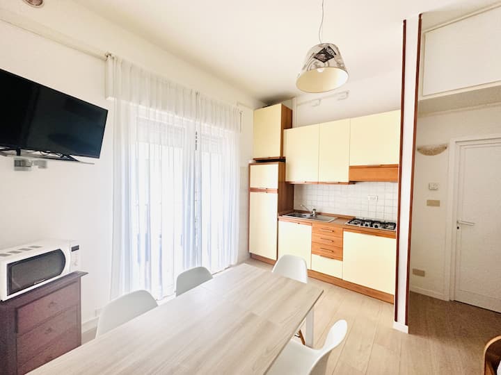 Euro 13 - 30 Mt Dal Mare - Immobil Relax - Jesolo