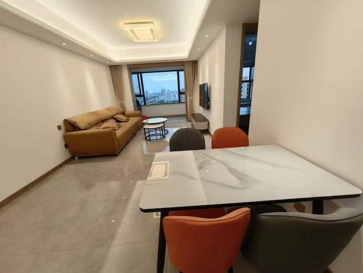 Tarn Mount: Peak District Edge - Macclesfield