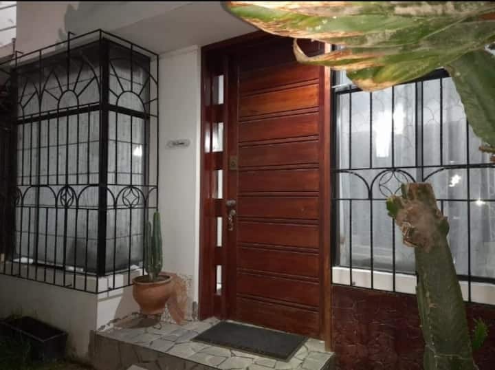 Hermosa Casa A Una Cuadra De La Plaza De Armas. - Tacna