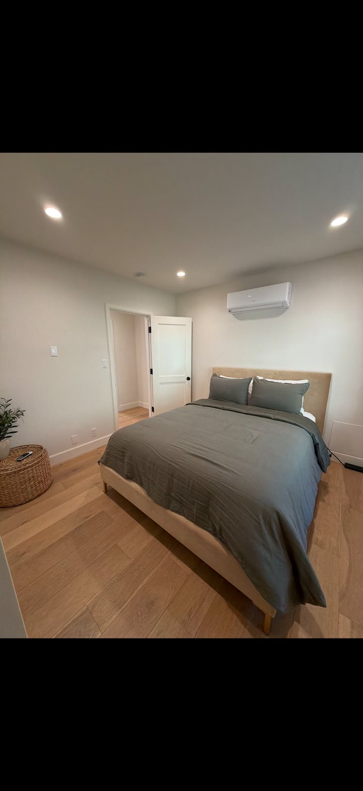 Luxury Ocean View Malibu Suite + Walk To Beach! - Malibu, CA