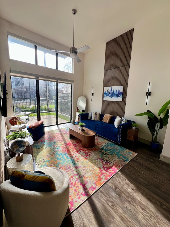 Downtown 1br | Walk To Farmers Market - White Rock - Dallas