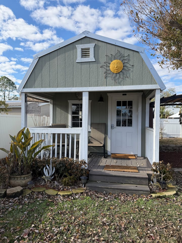Hideaway Guesthouse - Sebring, FL
