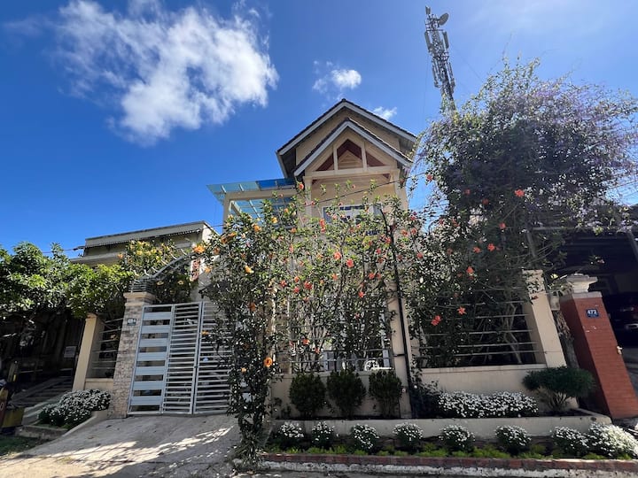Home Villa Nguyên Căn To đẹP 200m2 Cách Chợ 6km - Dalat