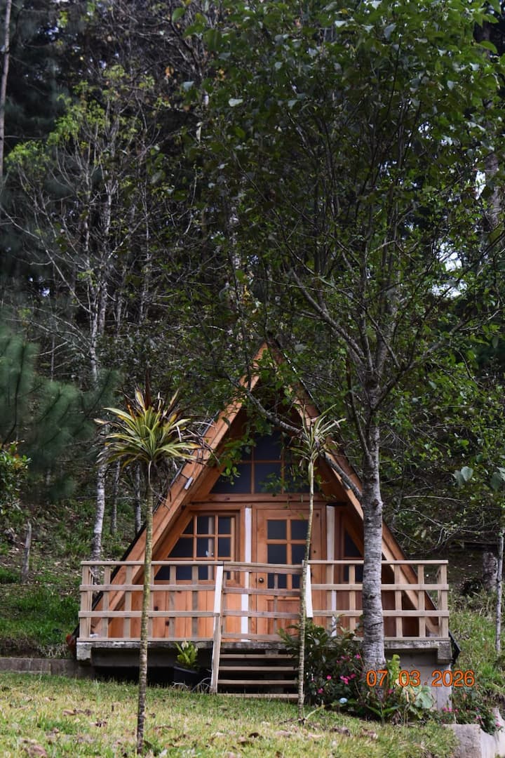 Bungalow Con áReas Verdes - Nebaj