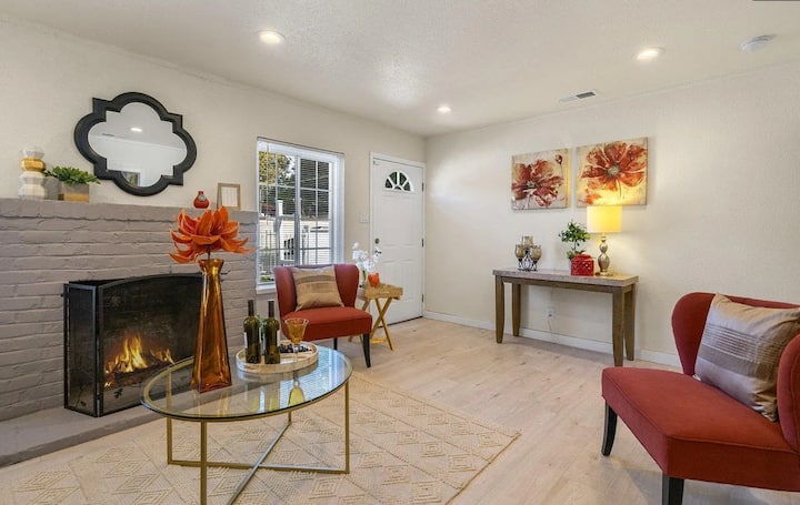 Wfh + Corporate-friendly + Beatriz's Bau-haus - Fremont, CA