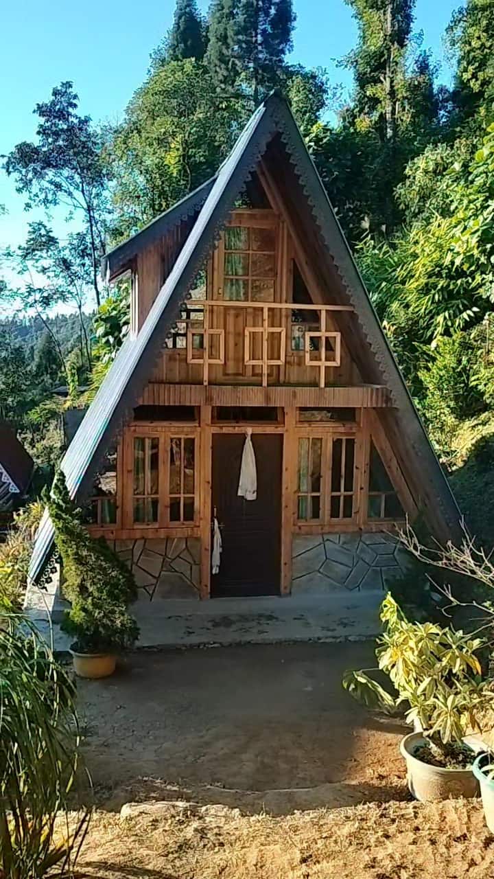 A Shape Cabin And A Couple Cabin Bamboo Cabin - China