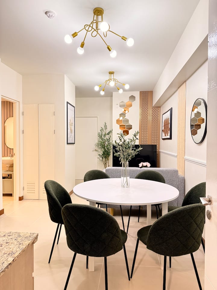 Casa Sophia 2br L Near Solaire North L Skydeckpool - Philippines