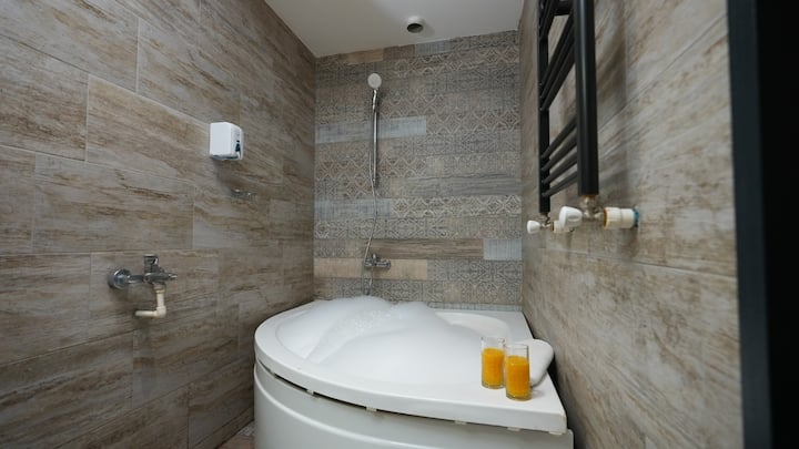 Jakuzili Tasarım 1+1 - Kızılay Merkez - Ankara