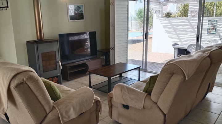 Full Family Home 250 Steps From Pristine Beach - Saint Helena Bay