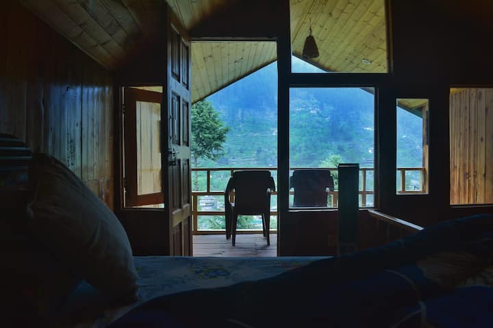 Skytouch Mud House Cottage - Jibhi