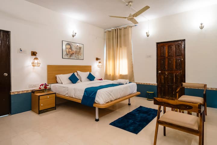 Premium Room With Balcony | Daman - Daman