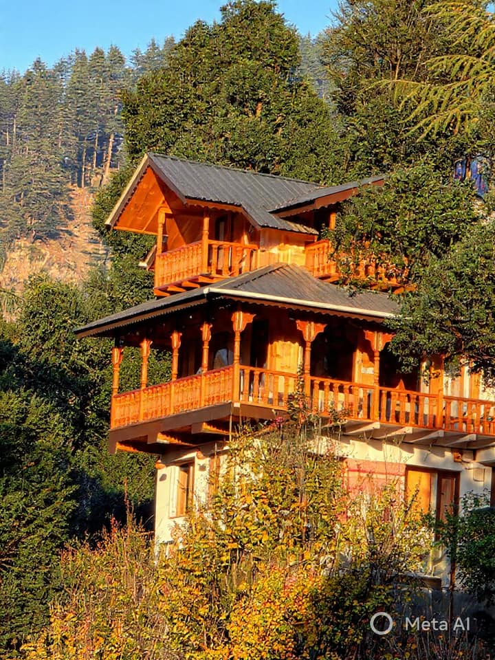 3 Room Tree House Villa ! Jaccuzi ! Offbeat ! - Mandi