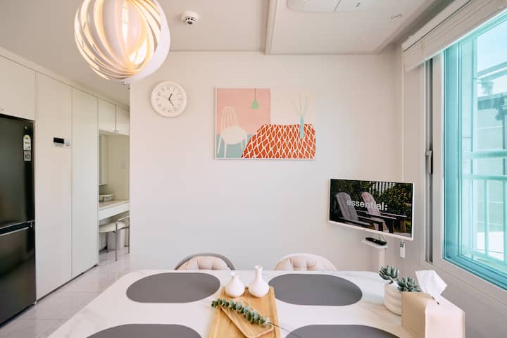 서울중심|엘리베이터+평지|숙대입구5분|서울역·명동·이태원·n서울타워| 장기숙박 - South Korea