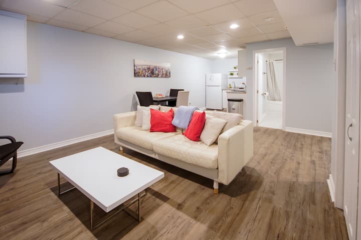 3br Central Location • Near All Amenities • Cozy - Ottawa