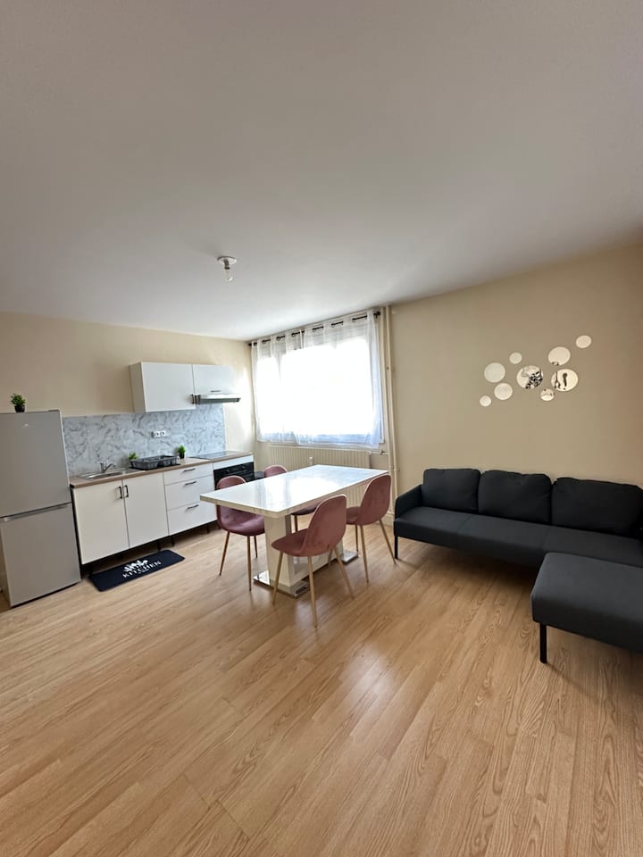 Charmant Appart 1 Chambre – Cuisine éQuipée - ibis Compiegne
