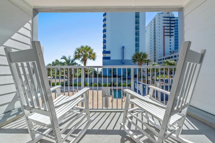 Sneaky Peeky - Myrtle Beach, SC