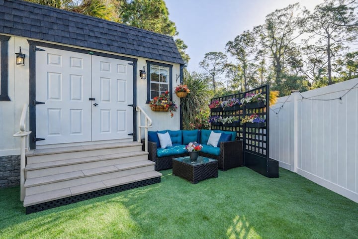 Tropical Tiny House Oasis! Beautiful Scenery! - Venice, FL