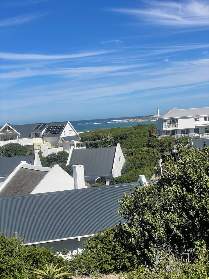 Grand Views And Comfortable Living - Cape Saint Francis