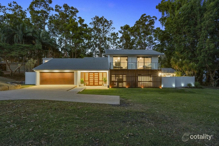 Luxury Acreage Retreat Pool, Spa, Sauna & Fire Pit - Nerang