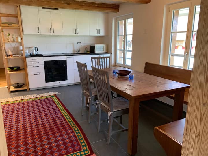 Boutique Farmhouse Apartment - Bern