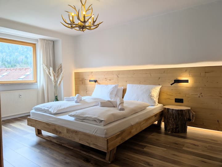 Chic Alpine Oasis Oberammergau With Mountain View - Oberammergau