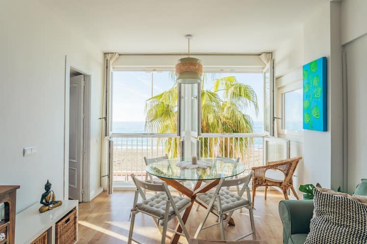 Apartamento Primera Linera De Playa-3 Habitaciones - Almería