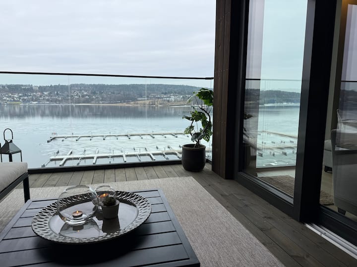 En Liten Perle På Verket Med Fantastisk Sjøutsikt - Moss