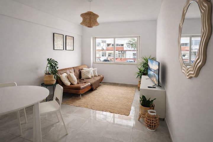 Charming Apartment Near The Beach Up For 3 - Oeiras