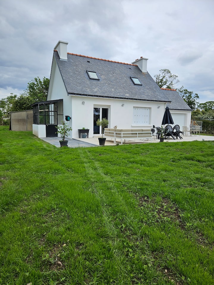 Maison 3 Chambres Commodités à Pied - Bretagne