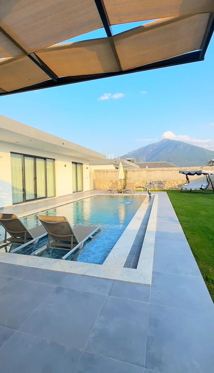 Fethiye Merkez De 2 Yatak Odalı Korunaklı Villa - Fethiye