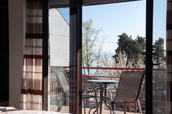 Lakeside Room With Balcony – Villa White Lake - Ohrid