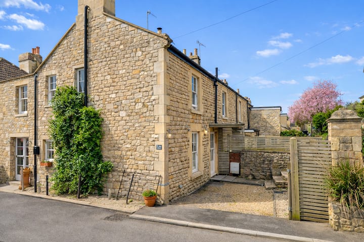 Cosy Village Cottage For 5, Parking, Nr Bath City - Castle Combe
