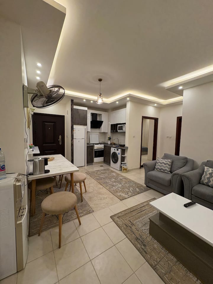 Enjoy The Quiet Area - Áqaba